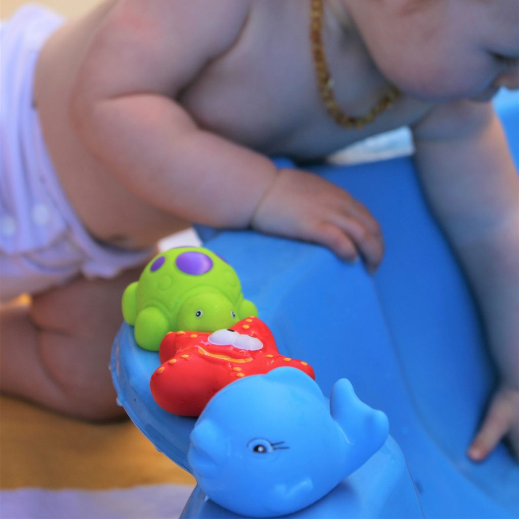 Floating Friends Bath Fun and Storage Set – Fully Sealed – Playgro ...